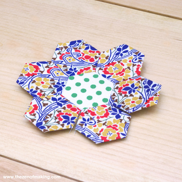 Tutorial: English Paper Piecing, Hexies Part 2