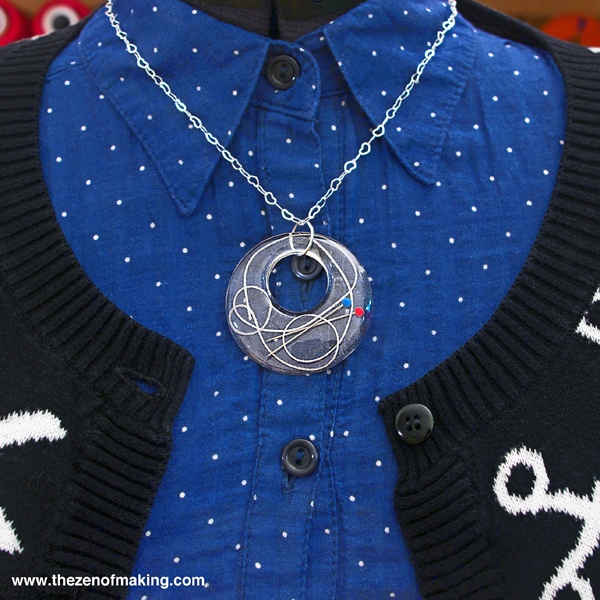 Tutorial: Resin Sewing Thread and Embroidery Floss Pendants