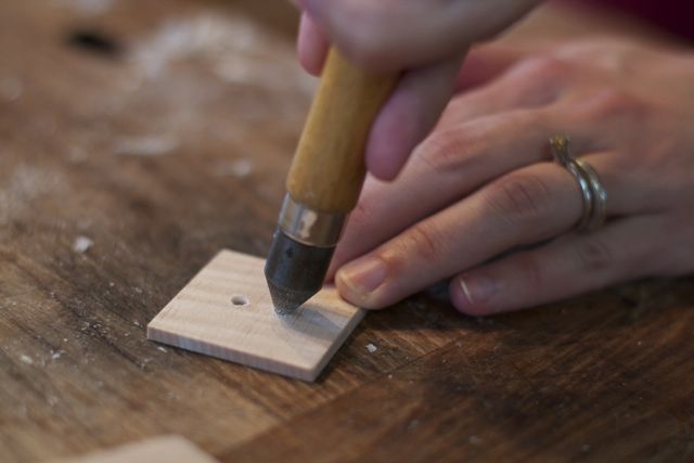 Tutorial: Make Your Own Wooden Buttons